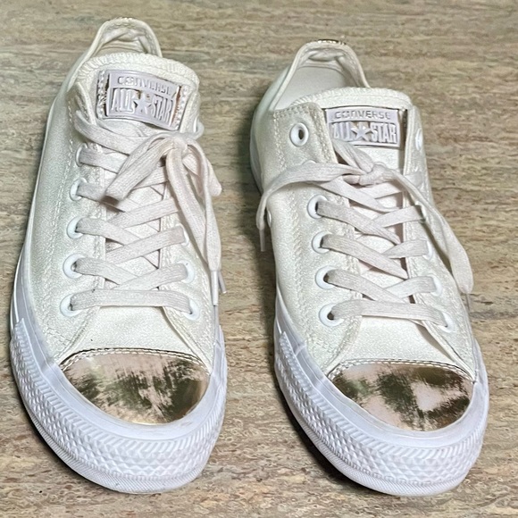 Converse | Shoes | Converse All Star With Rare Front And Back Design ...